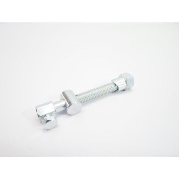 ベスパのスレッドエンドロッドを普通のケーブルに変換できるケーブルです。アジャスタブルパワーレバー等スレッドロッドを通すことができないレバーもこれを使用すれば使えるようになります。穴径はφ3、ロッド自体は中空です。ですので3mm以下のケーブル...