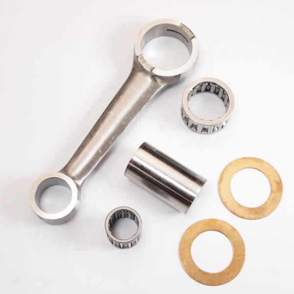 MAZZUCCHELLIのコンロッドです。P/PX125-150等のラージ系のパーツです。GTR後期、Super後期、Sprint後期もこのサイズです。年式でサイズが異なりますので、サイズをご確認の上ご購入をお願いします。コンロッド長 10...