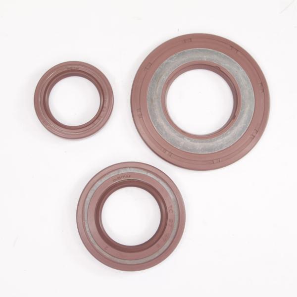 P/PX、Rally200、Sprint.V等ラージフレームに使用できるオイルシールセットです。年式によりサイズに違いがありますので、必ずご確認の上購入をお願いします。リアシャフトシールが27x47x6mm用のセットです。P/PXは1984...