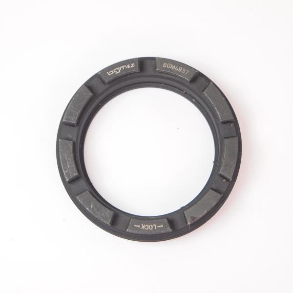 BGMのオリジナル商品です。VNA、VNB、VBBや、前期のGTR、Sprintに使用できるドライブシャフトのキャッスルナットです。サイズは直径49mm、表側内径37mm、高さ12mmくらいです。純正品番 019794、46688、2/46...