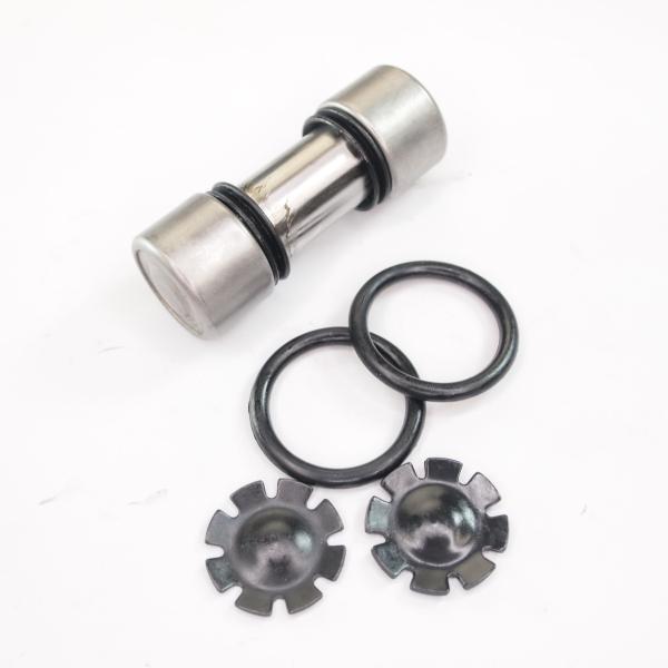 1984年以降のPX系に使用できるホイールピンオーバーホールキットです。FL系にも使用できます。ベアリングボルト 16mm、長さ56mm、ベアリング外径22mmです。ピアジオ純正品番 198513、1C001985、177451、13714...