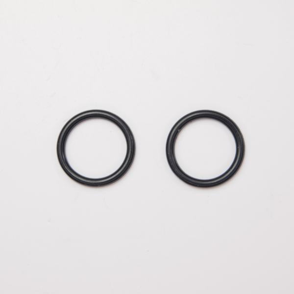 Vespa GTS GTV GT 等のサイドスタンドボルトに付いているO-Ringです。 ベスパ以外にもこのサイズのシールが使われている部分があるようですので、サイズを参考にご検討ください。ピアジオ純正品番 434947 です。画像の通り2...