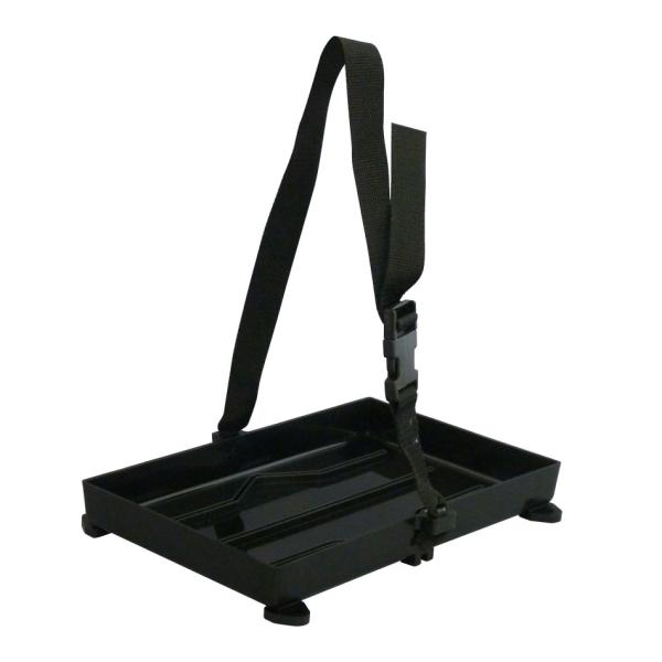 【おすすめポイント】105A用（M27MF）のプラスチックバッテリートレイです。トレイの側面に取付用穴があり、スクリュービスなどで固定が可能です。振動によるボート、バッテリーへのダメージを軽減します。船では陸上以上に揺れ・衝撃、塩害・湿気、...