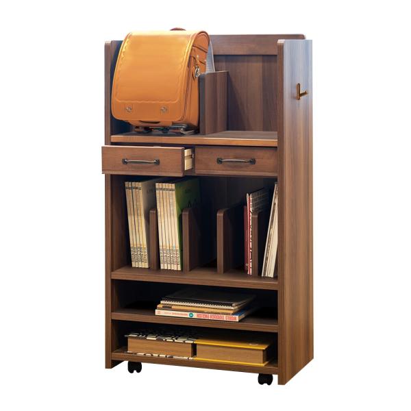 ランドセル2個と学校教材がたっぷり収納できる便利なラックです。ランドセル置き場を設けても中々定着しないというお悩みは多いですが、このラックは天板に置くだけなので、お子様が自分で片付けができます。本体側面には使わない時はしまえる格納式フック付...