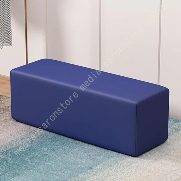 【発売日：2026年02月11日】★コンパクトなサイズでお部屋の隙間収納に最適なリビング用オットマンチェア★寝室、クローク、リビング、玄関など、さまざまなシーンで活躍!使い方自在で便利です!ミニマリストなお部屋にぴったりの小さなフットスツー...