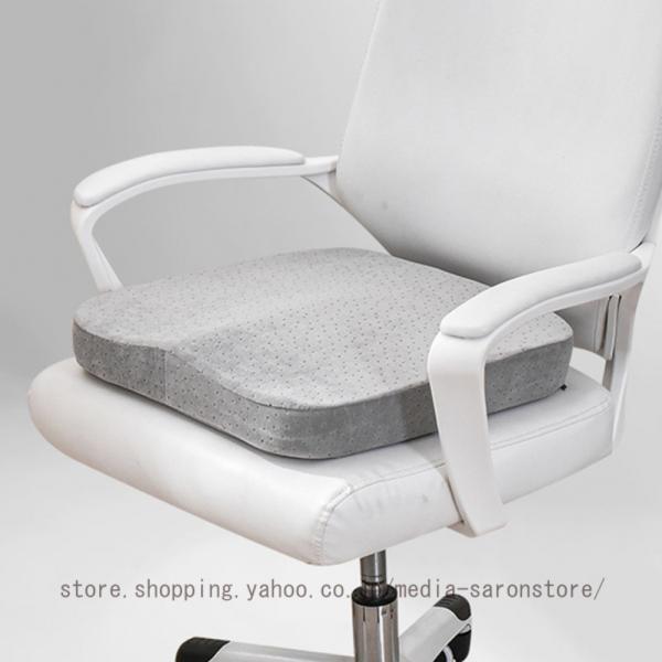 【発売日：2025年09月19日】座布団 厚め 低反発★テーブル、 ローテーブル 、座卓用クッションとしてはもちろん、シェルチェア、ダイニングチェア、オフィスチェア、車中のシート、運転席や車椅子にも置くだけで快適な座り心地に!★デスクワーク...