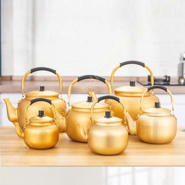 【発売日：2025年10月03日】【素材】このティーポットはアルミでできており、無臭です!へこみや傷に耐えるだけでなく、長期間使用しても問題ありません!高温や腐食に耐性があり、熱効率をより高められ、ストーブティーポットの防錆性能を保証します...