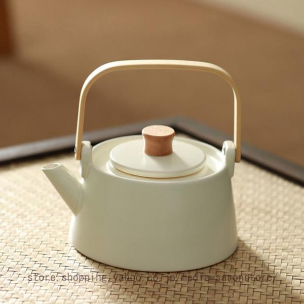 【発売日：2025年09月19日】※水筒のみの販売です! 静かな沸騰の音はやさしい生活音として、毎日の暮らしにとけこみます!遠赤効果でじっくりとお湯が温められてまろやかな白湯が沸かせます!あなたの健康に奉仕する超耐熱セラミック土瓶、薬草せん...