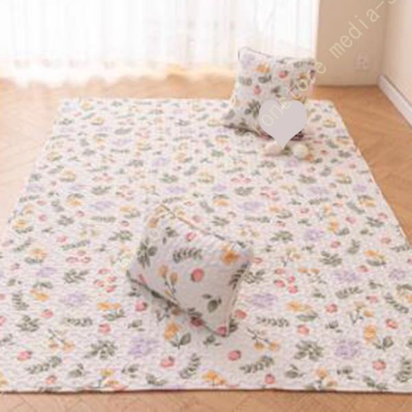 【発売日：2026年01月28日】【ご来店ありがとうございます】 特徴●おしゃれ： カーペットを変えるだけでお部屋の雰囲気はぐっと違うものに変わります!仕事から家に帰って、この可愛いカーペットを一目見ると、疲れを一掃されます!●機能：保温、...