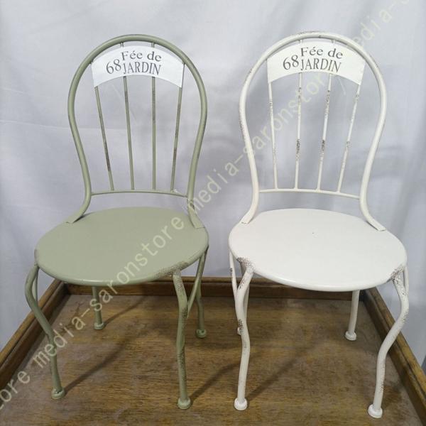 【発売日：2026年03月06日】植物の自然な成長のために十分なスペースと日光を提供する高低の棚で設計されたフラワーディスプレイラック!クリエイティブなデザインはどんな場面にもぴったりで、あなたが楽にあなたの場所を飾り、整理するのを助けます...