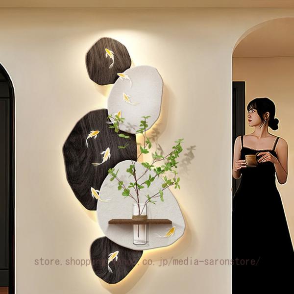 【発売日：2025年11月07日】立体アート+透明花瓶+収納ラック!1、ご購入前にサイズをご確認ください!2、お届け後、ご自身で組み立てていただくのに、壁へのダメージが少ない目隠しピンがお勧めです!3、製品には 置物とライト が付属していな...