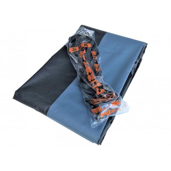 【商品名】トラックシート　【カラー】ブラック＆グレー　　　　　センターラインがグレー　　　　　ラインの巾は約35cm【サイズ】2.3m×3.5ｍ【厚　さ】0.58ｍｍ【重　量】約5.7kg【材　質】エステル帆布製【付属品】シートゴム折径70...
