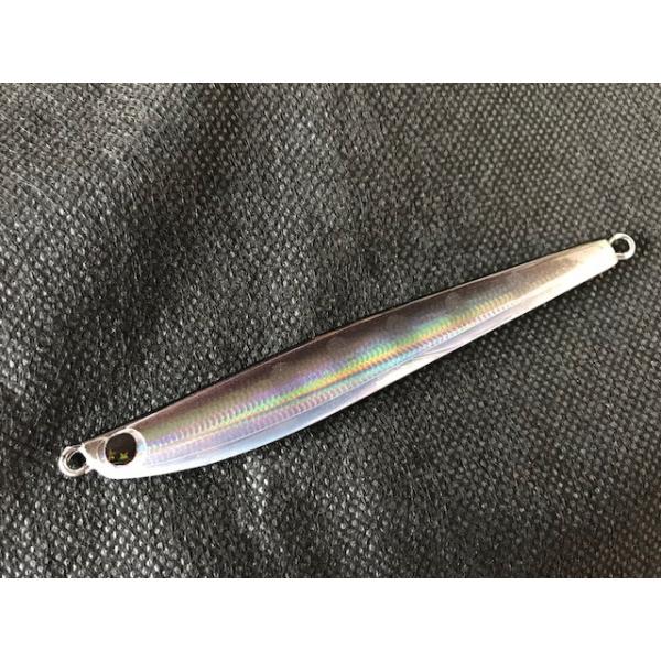 開発コンセプトは【原点回帰】。メタルジグの最大の面白さはアングラーが加える多彩なアクションに よって楽しめるものだったはず。 【Dant】（ダント）は、そんな自由でシンプルなメタルジグです。リトリーブではウォブンロール。フォールでは水平姿勢...