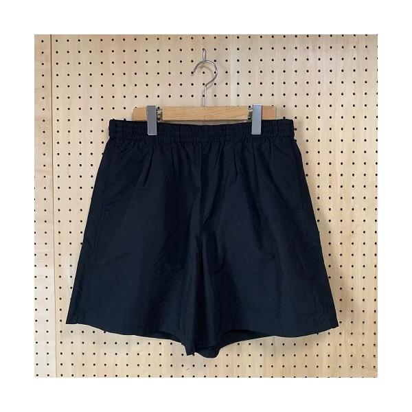 TRACK SHORTSUPPLEX NYLON(サプレックスナイロン)を使用しUVカット機能も付いた2タック入りのナイロンショーツのTRACK SHORT。コットンのようなしなやかな風合いで汗をかいた際もベタ付かず、軽量、撥水、速乾、おま...