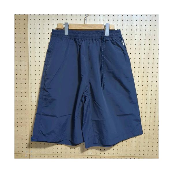 迷迭香　NYLON HARVEST LOOSE SHORTS定番NYLON HARVEST PANTSシリーズ。ハイクのショーツは膝上の短め丈が一般的ですが、クラッシックなキュロットタイプやニッカボッカタイプ、ストリートのルーズワークショー...