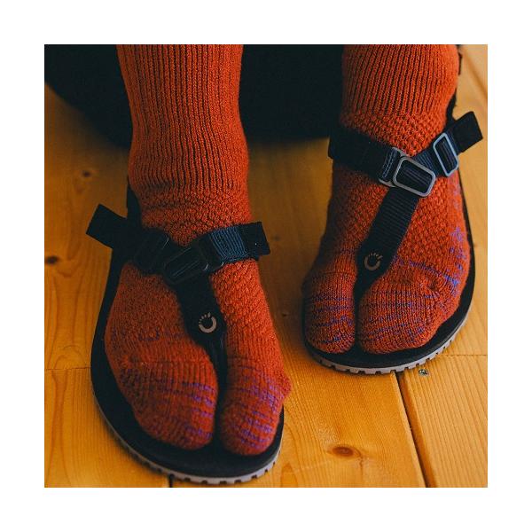 84N Long Socks冬の定番人気84N Wool Long Socksをアップデート。今までの機能性を維持しつつ、さらにウール混率を１０％増やし保温性を向上させました。総パイルのため保温性、クッション性に優れています。つま先は無縫製...