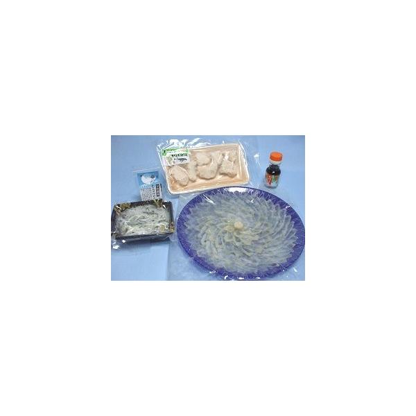 「鷹ふく」は、ふぐの中でも一番高級といわれる「とらふぐ」の新松浦漁協から出荷するブランド名で、養殖生産において当漁協は日本一の生産量を誇ります。天然物に引けを取らない歯ごたえと上品な甘さで、ふぐ刺しと唐揚げをセットにしてお届けします。○内容...