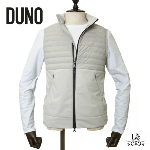 防風性・撥水性・透湿性・ストレッチ性を併せ持ったスーパーストレッチナイロン「TREVI」を採用。薄くて軽量、ストレッチが効いているので、ノンストレス。しかも、シワになりにくく蒸れにくい素材となっています。ややタイトな美シルエットがポリエステ...