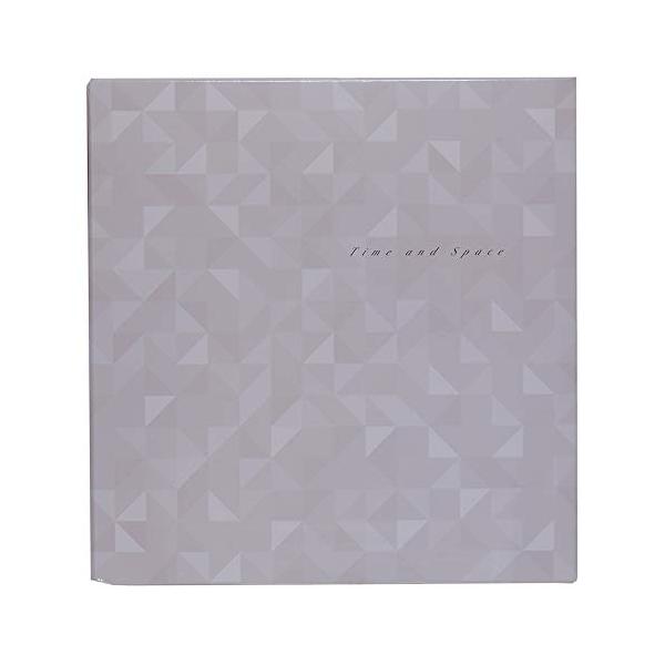 本体寸法 : タテ335×ヨコ325×背巾30mm本体重量 : 1730g印刷ポリプロピレン貼付紙白紙 : Lサイズ・フリー台紙白25枚貼付有効サイズ : タテ315×ヨコ270mm