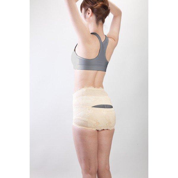 ソフトな着け心地で骨盤バランスをキュッと整える。 姿勢を正せばキレイなボディラインへ。3箇所同時にテンションをかけることで、骨盤が自然と起き上がりスタイルアップ。薄くてアウターに響きにくいがパワーはしっかり。テンションはソフトなので、着けて...