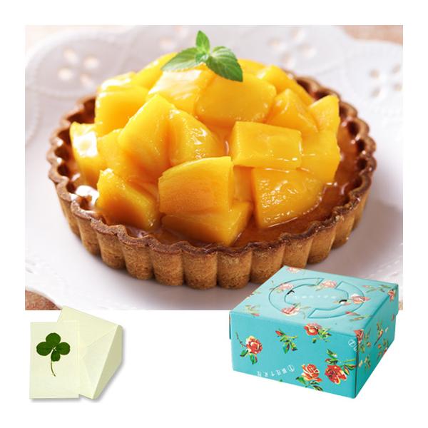 銀座千疋屋が厳選したマンゴーたっぷり。甘さ控えめのなめらかなカスタードクリームは、トロッと柔らかな果肉と美味しく調和。サクッとしたタルト生地と、アーモンドプードルで焼き上げたダマンドの香ばしさもお楽しみください。冷蔵庫にて６〜８時間程解凍し...