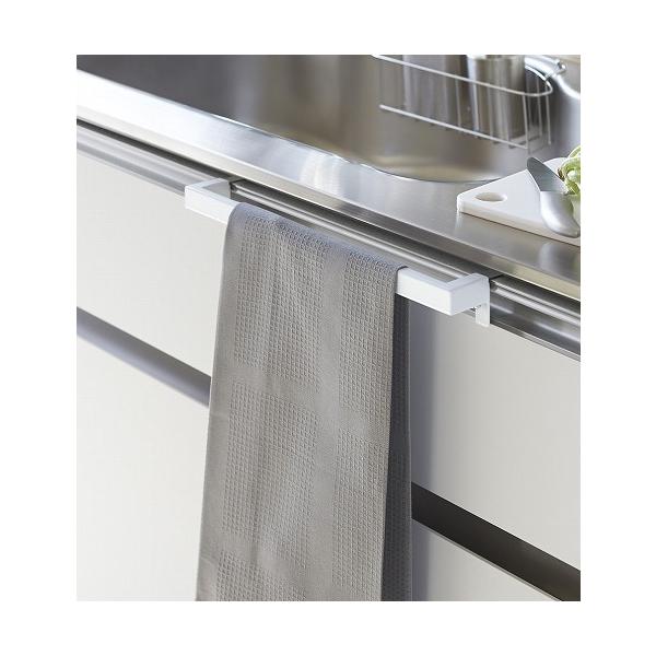 使い易く、どんなシーンにも合わせやすい『ＴＯＷＥＲ / タワー』シリーズのご紹介です。■扉の厚みにぴったり調節できるスタイリッシュなタオルハンガー。■取り付けフックを扉の厚みにぴったりと調節して固定するので、ガタつきが無く、しっかりと取り付...