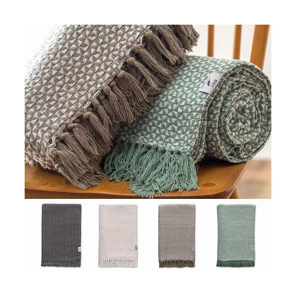 サイズ約 W200×D140cm素材コットン、ポリエステル生産国インドご注意点・１枚の価格です。・ご使用前に1〜2回程度のお洗濯をお勧めします。・色物は洗濯をすると他のものに色移りが生じる場合がございますので、基本的に単品で手洗いをお願いし...