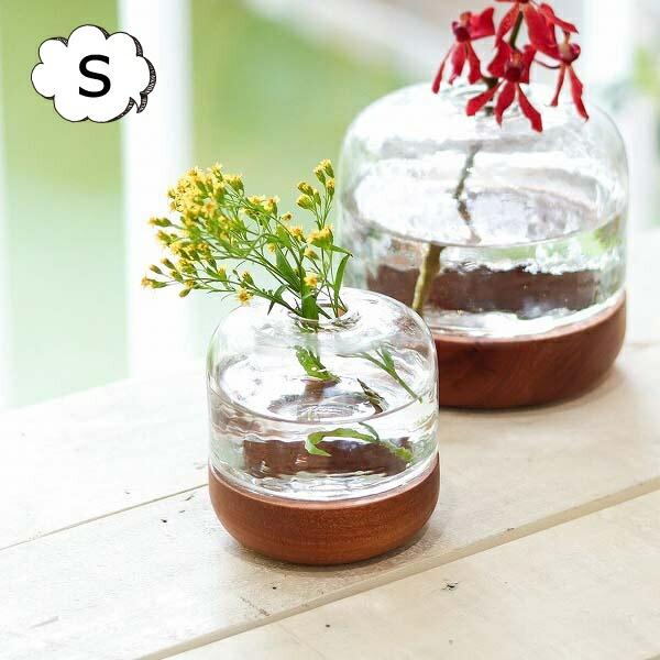 クレエ Creer より、ハンマートーン仕上げのガラスとマホガニー製の土台がセットになったフラワーベース のご紹介です。■シナリーウッド＆ガラスベース ドームS Sceneryvase / シナリーベース　92280004■小ぶりな「ドーム...