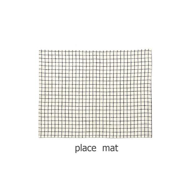 fog linen work / フォグリネンワークより、ランチや朝食に気軽につかえるプレイスマットのご紹介です。■朝食やおやつ、ちょっとしたおもてなしまでいろんな場面で活躍できます。■その日の気分で色柄を使い分けて、カフェ風のテーブルを楽...