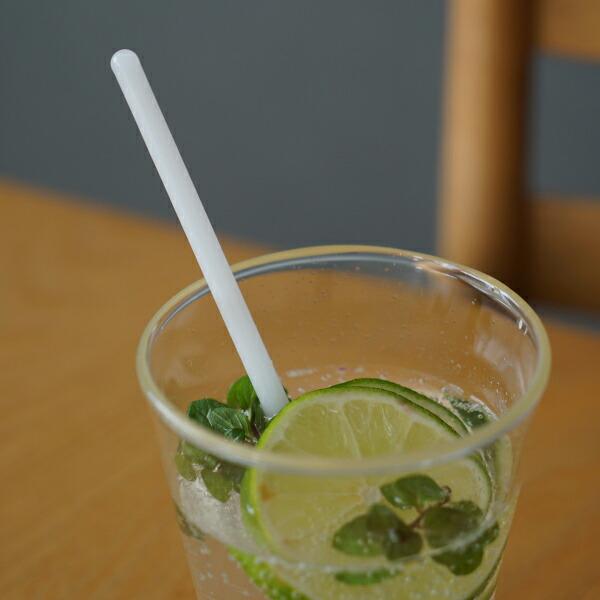 品番リュッケ マドラー ホワイトHS3335サイズ約w25 × L185mm素材耐熱ガラス備考・オリジナルボックス入り補足・食品可・電子レンジ、熱湯、食洗機:使用可ご注意※マドラーのみの価格です。※直火、オーブン:使用不可※製造工程上、ガラ...