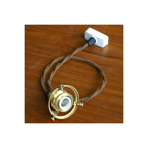 【Ａタイプ】と【Ｂタイプ】のシェードにこご利用できます♪ホームステッドより、引掛シーリング付灯具のご紹介です。□サイズ：コード60cm灯具 コードのみ60cm　　　他の含むと70cm※E-17の白熱電球60Wまで使用可能(推奨40W)【ty...