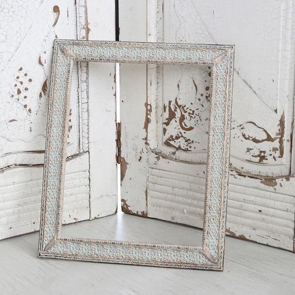 品番フリル・ウォールフレームKU-53サイズ約 幅25×奥行1.5×高さ30.5cm枠内サイズ約 幅19×高さ24cm素材ポリレジン原産国中国備考縦横兼用アンティーク調ブランドコベントガーデンCOVENT GARDENご注意※1つの価格です...