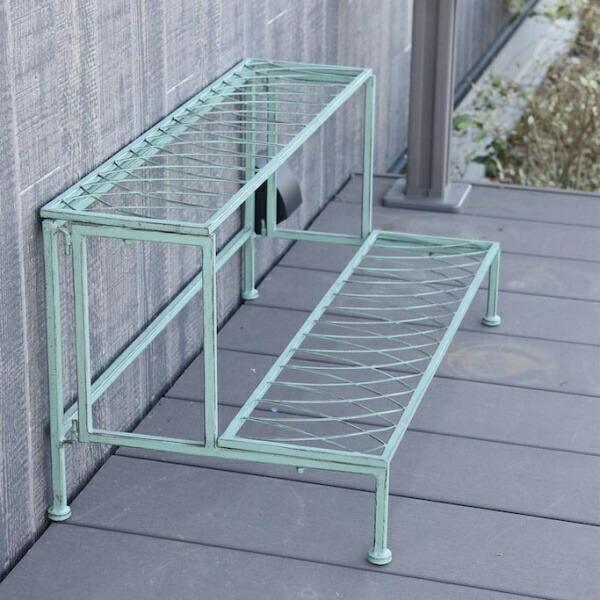 品番カペラ・ステアフラワースタンドUS-31サイズ約 幅76×奥行41×高さ38cm耐荷重各棚5kg素材スチール原産国中国備考アンティーク調ブランドコベントガーデンCOVENT GARDENご注意※1つの価格です。※アンティーク調について「...