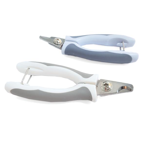 滑らかな切れ味と軽くて丈夫な安全ロック付き犬用爪切りが登場。ペットの爪を切るためだけに計算された角度のクリッパー部分はペットの爪を的確に捉え、軽い力でも滑らかな切れ味で爪を切ることができ、ペットにも飼い主にも負担を与えません。軽量かつコンパ...