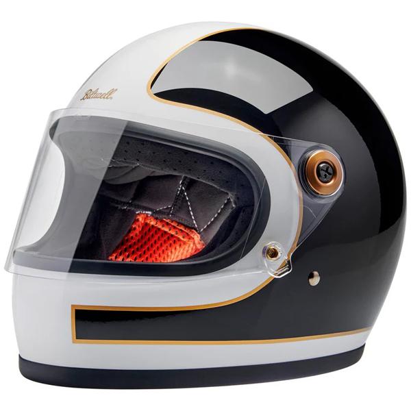 主な仕様・ハンドペイントされたABS製シェル・EPS製のインナーシェル素材・Lycra製の着脱可能な内装は手縫いによるダイヤモンドステッチ仕上げ・ステッチでアクセントを付けたバイオフォーム内蔵チンパッド・エンドリテーナー付きのダブルDリング...