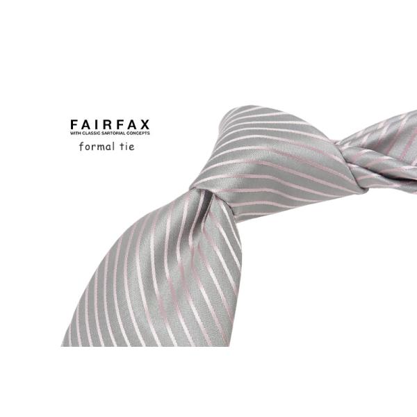 色　柄 ：シルバーグレー地にピンク系のストライプ素　材 ：SILK 100%大剣幅 ：約8.0cm生産国 ：MADE IN JAPAN　日本製・パソコンの性質上、実際の色と異なる場合がございます。・織物のため、若干の織ムラなどがある場合がご...