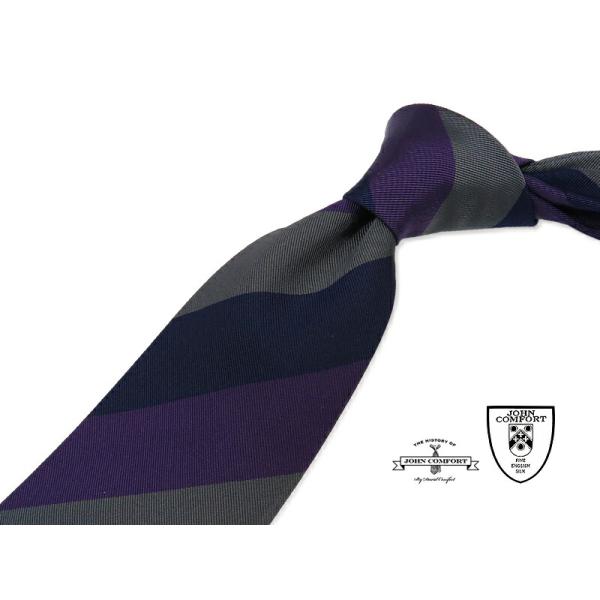 色柄 ：パープルｘグレーｘダークネイビーのストライプ素材 ：SILK 57% COTTON / 綿43%JOHN COMFORT（ジョン コンフォート）の生地は、デザインごとに織機や糸の設定を細かく調整し、英国の歴史あるファクトリーで特別に...