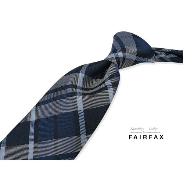 色柄 ：グレー地にネイビー×サックスブルーのチェック柄素材 ：SILK 100%大剣幅 ：約8.0cm全長 ：約145cm※生地の特性や裁断、また手作業による採寸のため、表記サイズと若干の誤差が生じる場合がございます。あらかじめご了承くださ...