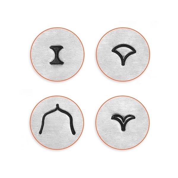 曼荼羅のデザイン刻印セット３セットの刻印を無限に組み合わせて、様々ななジュエリーデザインを作成できます。美しい人気のマンダラのほか、フレームやアクセント、またはボーダーとして簡単にデザインできます。Mandala Pack ３文字サイズデザ...