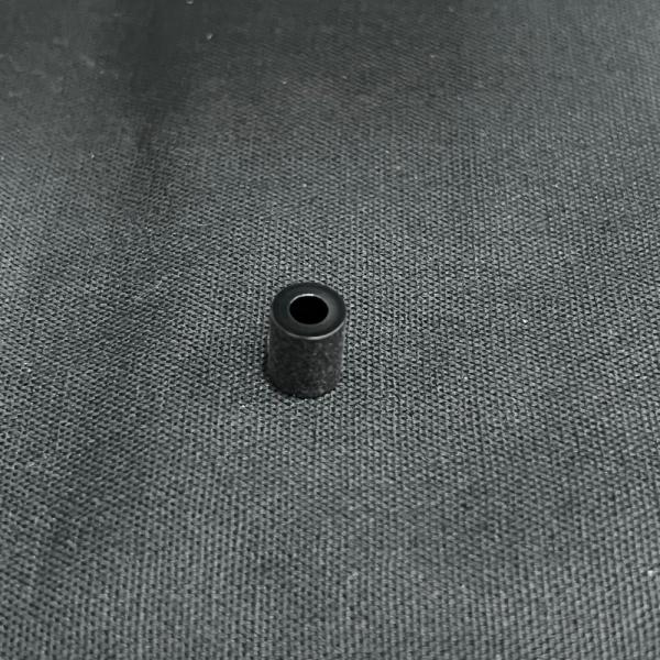 ●材質　ジュラコン（POM）●商品説明　・当社製携帯ホルダー樹脂部品(8φ×10L)です。