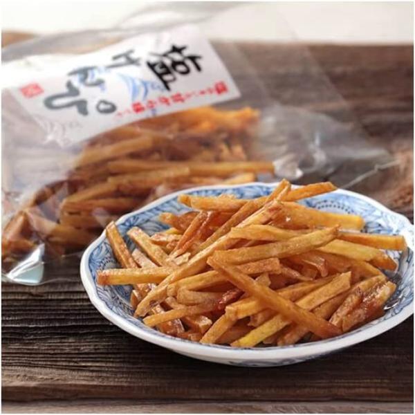 新芋とれました。 秋季限定 細切りがズルい！やめられないとまらない！国産のさつまいもを高知県の室戸海洋深層水の塩を使って、塩のきいた甘から味に仕上げました。 細切りで食べやすく、カリっとした食感が楽しいお菓子です。原材料・成分さつまいも（国...