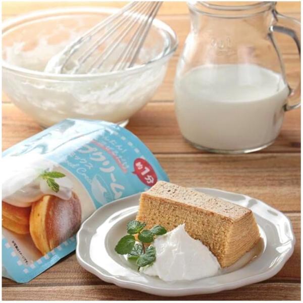 冷たい牛乳を用意するだけで、いつでも簡単においしいホイップクリームがつくれます。プリン、ケーキ、コーヒーやココアなど、いろいろなメニューにぴったり！製菓材料　生クリーム　ホイップクリーム　ケーキ　チョコレート　ココア　コーヒー　アレンジ　時...