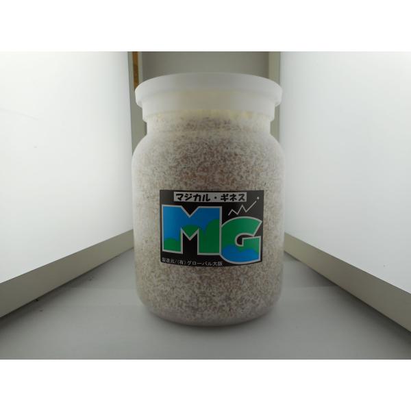 おが粉　　エノキ主体菌糸　　　オオヒラタケ添加物　　小麦ふすま主体800cc