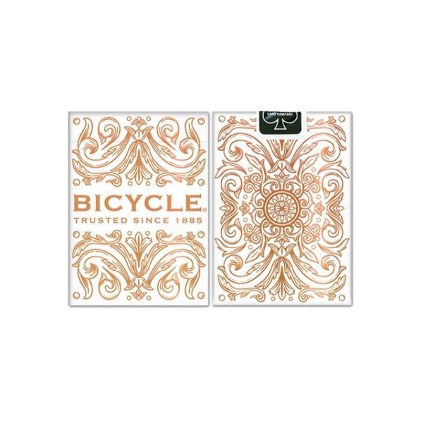 植物をモチーフにデザインされたカスタムバイスクルトランプです。【商品内容】■サイズ：63mm×88mm（ポーカーサイズ）■素材：紙製■エンボス加工：◎有り■メーカー：USPC社