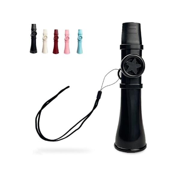 ブラック/-/SS036・Color:ブラック・パッケージ個数:1・カズーの演奏方法は：マウスピースを口に含み、喉で曲をハミングし、「プ-イング」、「吐音」。音をなでるように歌うと同時に、音を口腔から吹口に送り、意図的に息を吹かない。吐音の...