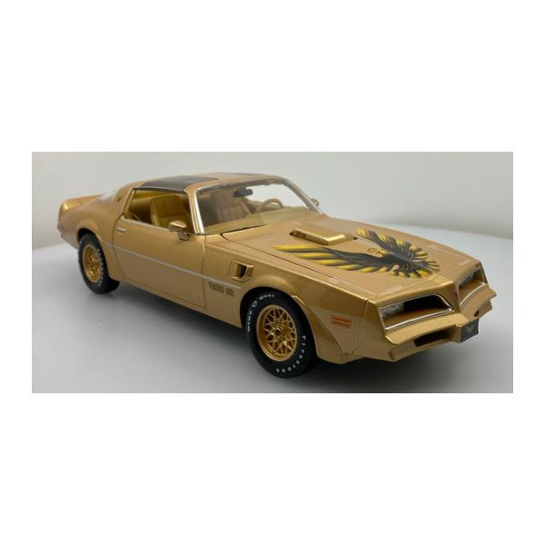 ポンティアック ファイヤーバード トランザム ゴールド1:18 マイスト ダイキャストカーアメ車 マッスルカー ミニカー