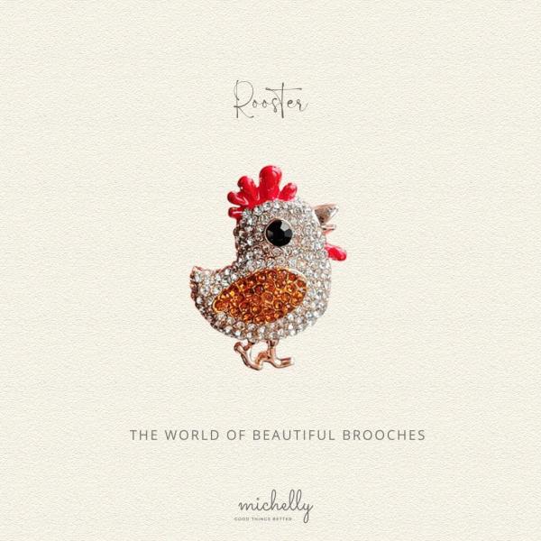 \ 北欧ナチュラル にわとり ブローチ /にわとりブローチ華やかなラインストーンをたっぷりあしらった、にわとりモチーフのブローチ。赤とオレンジの鮮やかな色合いがアクセントになり、コーディネートに遊び心と輝きをプラスします。バッグや帽子、スト...