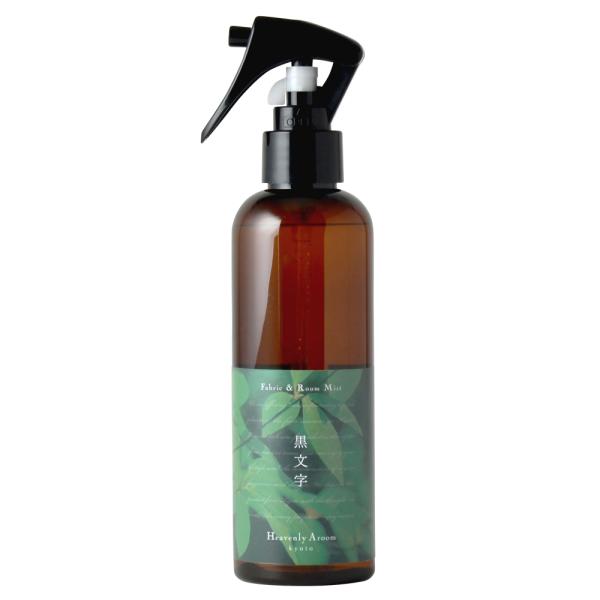 Heavenly Aroom ファブリック＆ルームミストは、除菌・抗菌効果が期待できるグレープフルーツ種子抽出物と、消臭効果が期待できる京都産宇治茶エキス・さとうきび抽出物を使用した、４つの効果（消臭／除菌／抗菌／芳香）を併せ持つファブリッ...