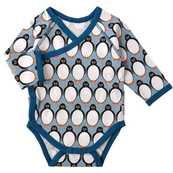 まんまるなペンギンさんがとってもキュートな長袖打ち合わせボディスーツ。伸縮性のある素材は適度にフィットし着心地も申し分ありません。前が大きく開くので脱ぎ着もラクラク♪北欧ブランドのスヌージーならではの個性的なテキスタイルが魅力的。■素材：コ...