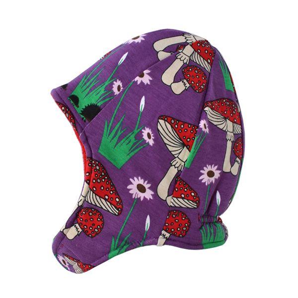 キノコのデザインがとっても個性的♪ 海外ブランドらしいモチーフがユニークなベビー用キャップです。中綿入りで裏地がフリースだから、とってもあったか♪耳まで覆うボンネットタイプなので、お外に出ても耳が冷たくなりませんよ。あごの下でマジックテープ...